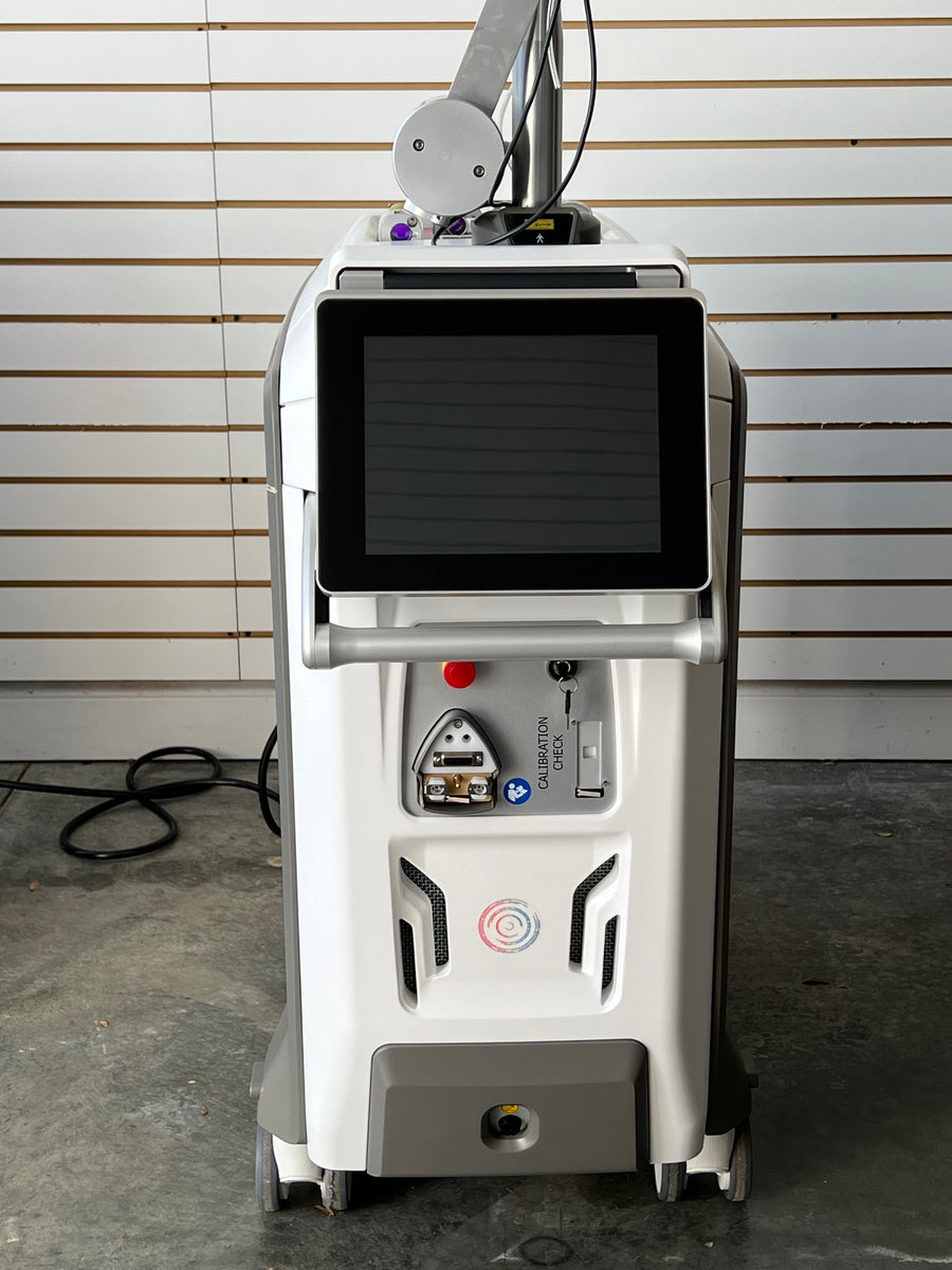 2022 Cartessa Quanta Chrome with Twain IPL – Cosmetic Laser Exchange